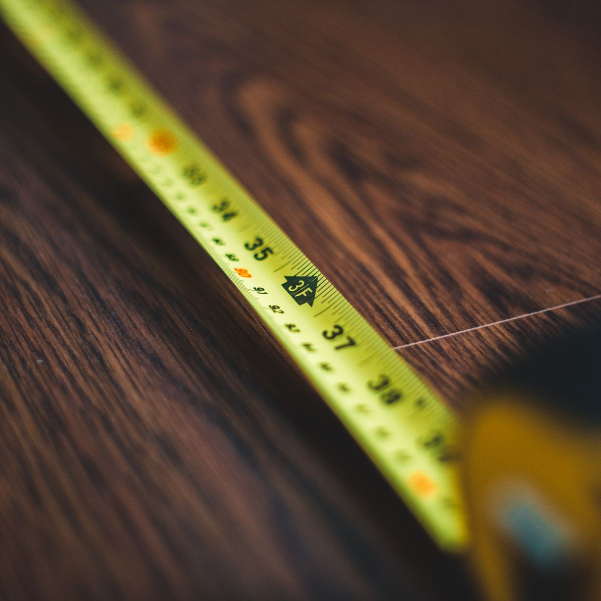 Easy Square Feet to Linear Feet Calculator