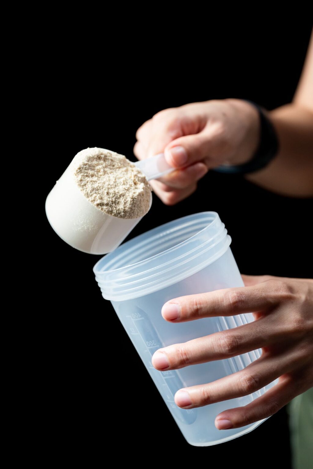 Creatine Water Intake Calculator With Dose & Activity Inputs